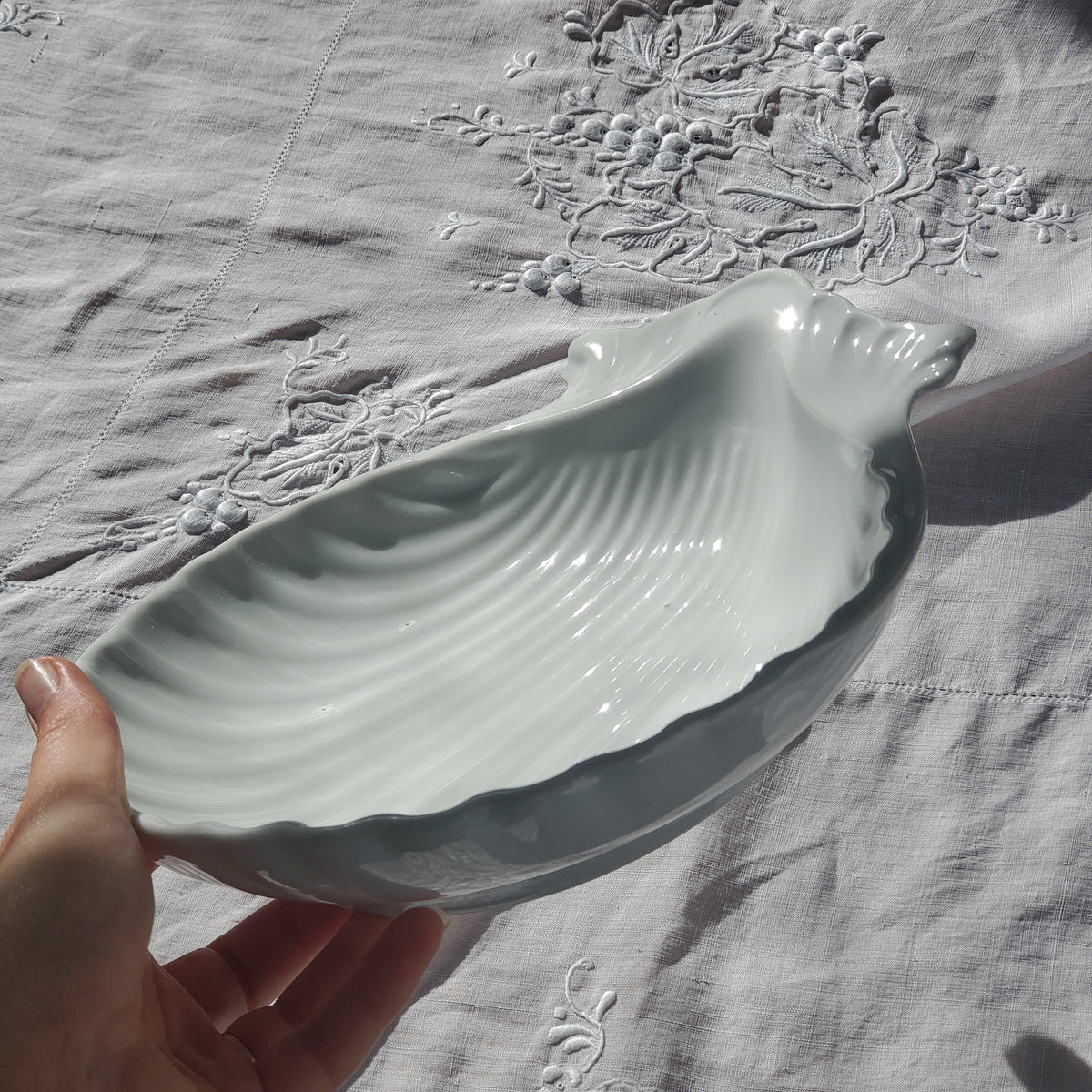 French Ceramic Shell Bowl – The Antik Store