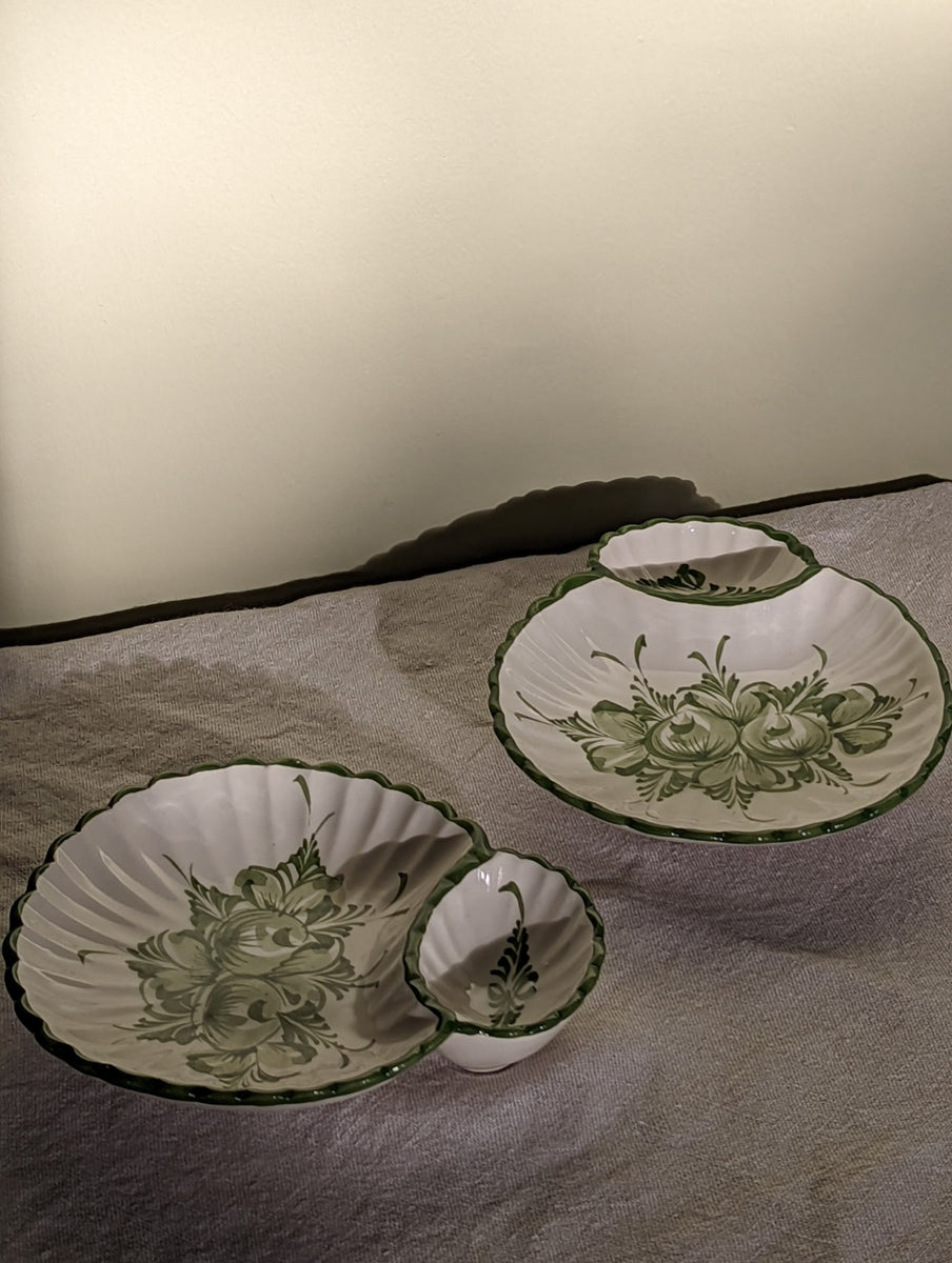 A Pair of Hand-Painted Portuguese Shell Dishes – The Antik Store